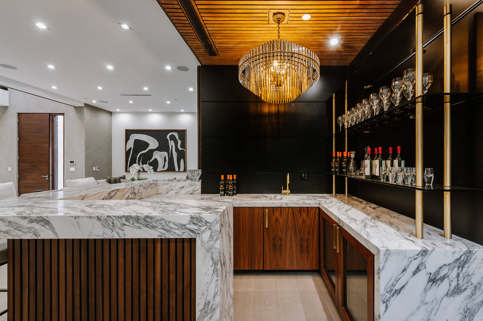 Designing the Perfect Luxury Home Bar: 7 Material Options to Consider
